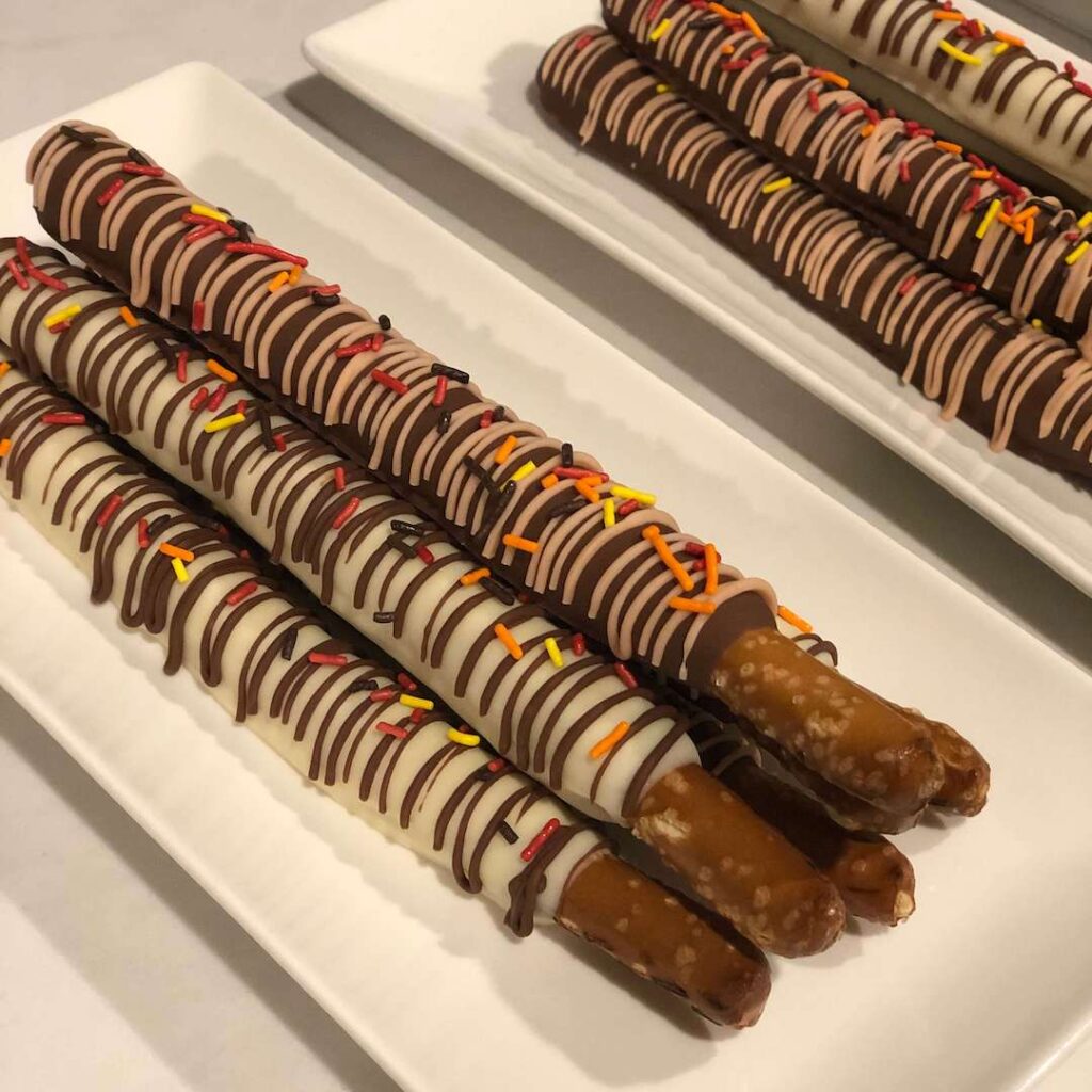 Chocolate Dipped Pretzels - Sunset Sweets